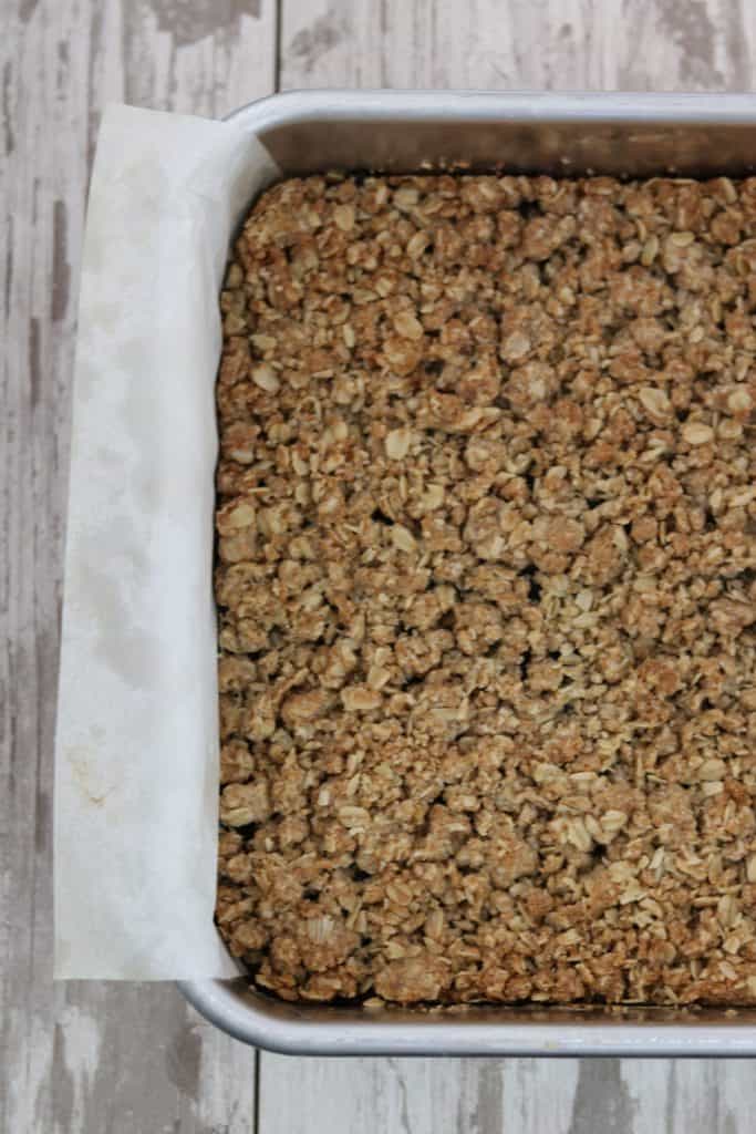 Blueberry Rye Crumble Bars | True North Kitchen