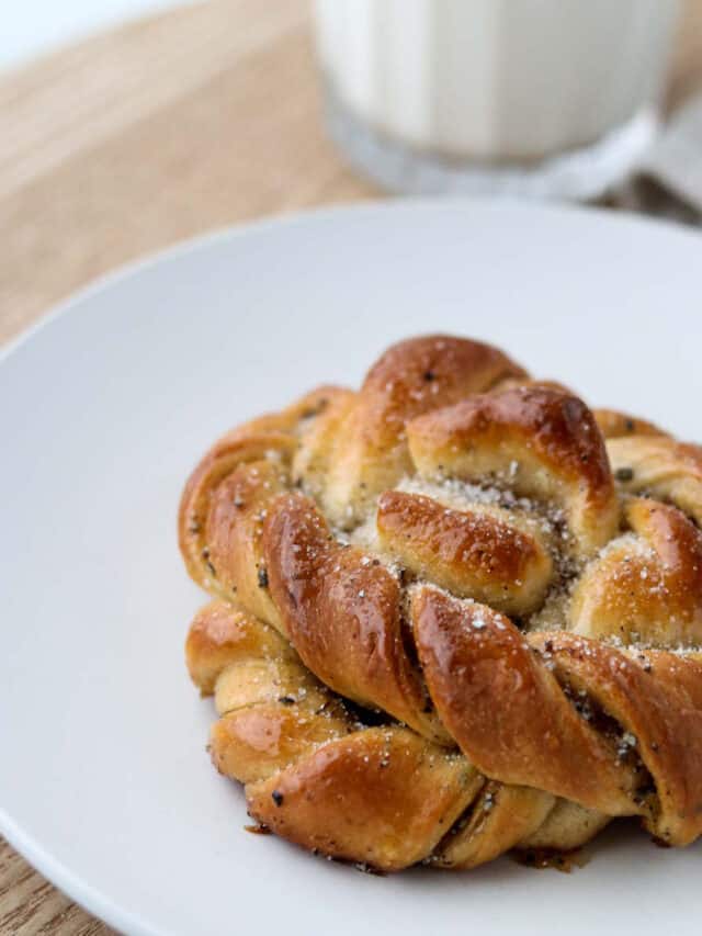 Kavring (The Easiest Swedish Rye Bread) - True North Kitchen