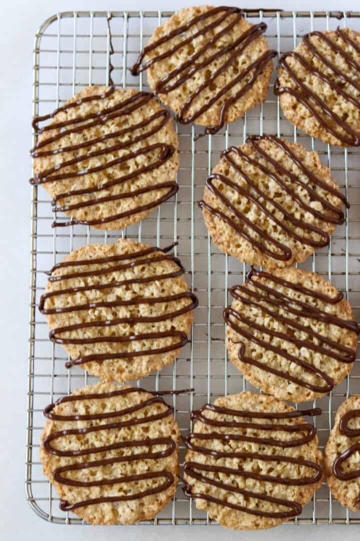 Swedish Oatmeal Cookies (Havreflarn) - True North Kitchen