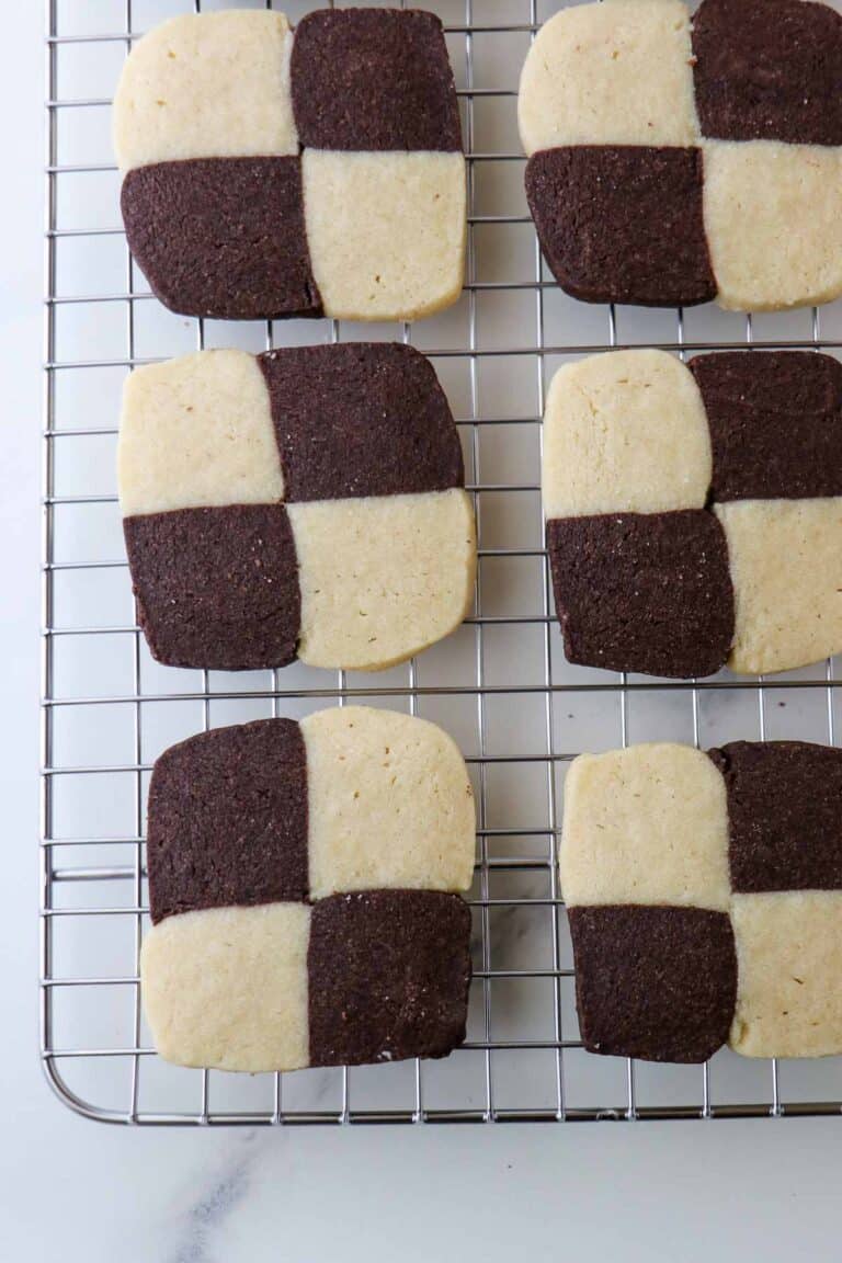 Swedish Checkerboard Cookies (Schackrutor) - Easy Chocolate & Vanilla ...